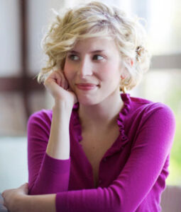 14 Erin Napier Haircuts to Renovate Your Hairstyle