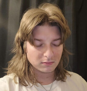 Middle-Part Mullet: 13 Essential Designs From This Iconic Look!