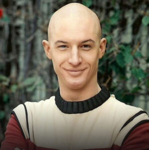 15 Striking Tom Hardy Haircuts To Boost Your Confidence