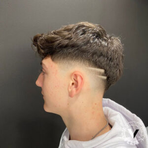 26 Agonizing ‘V’ Shape Fade Haircuts For Men