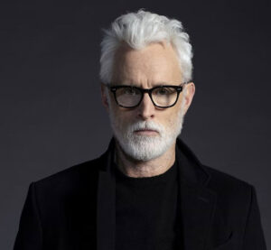 Older Male Actor with White Hair: 24 Actors with Graceful Styles