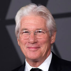 Older Male Actor with White Hair: 24 Actors with Graceful Styles